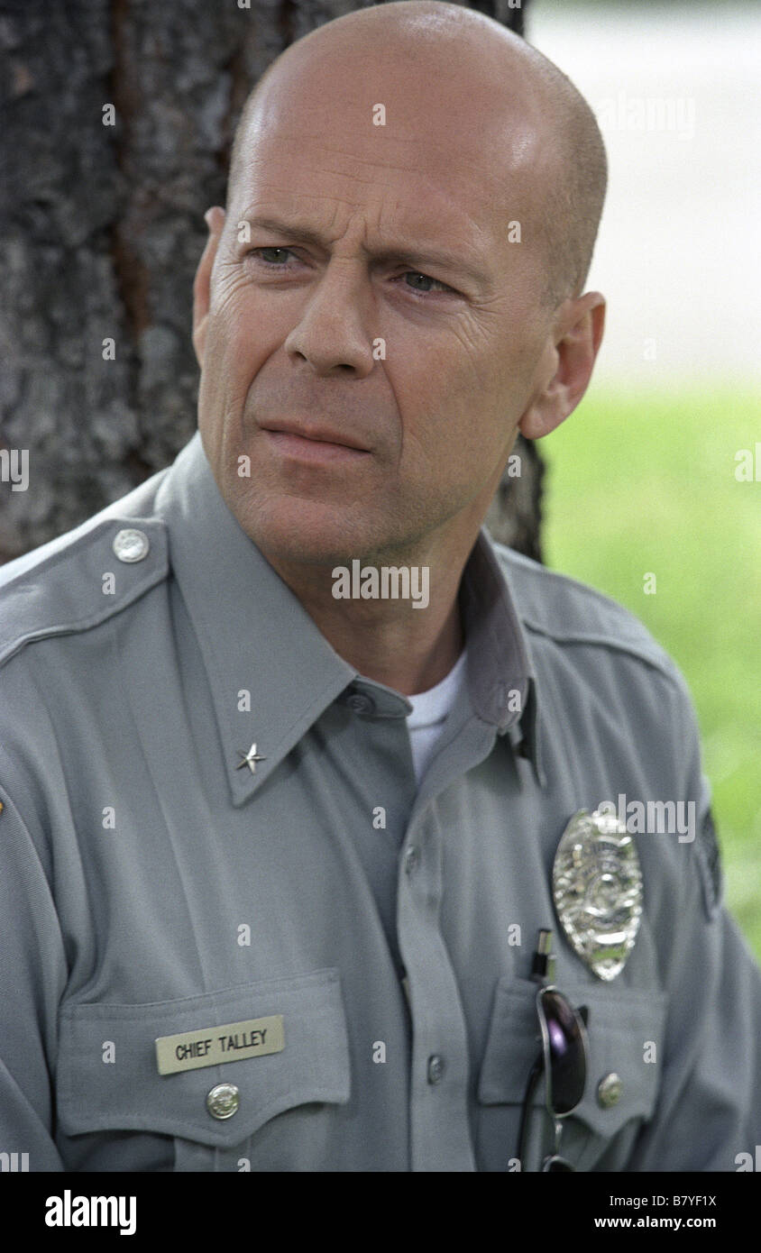 Bruce willis hostage 2005 hi-res stock photography and images - Alamy