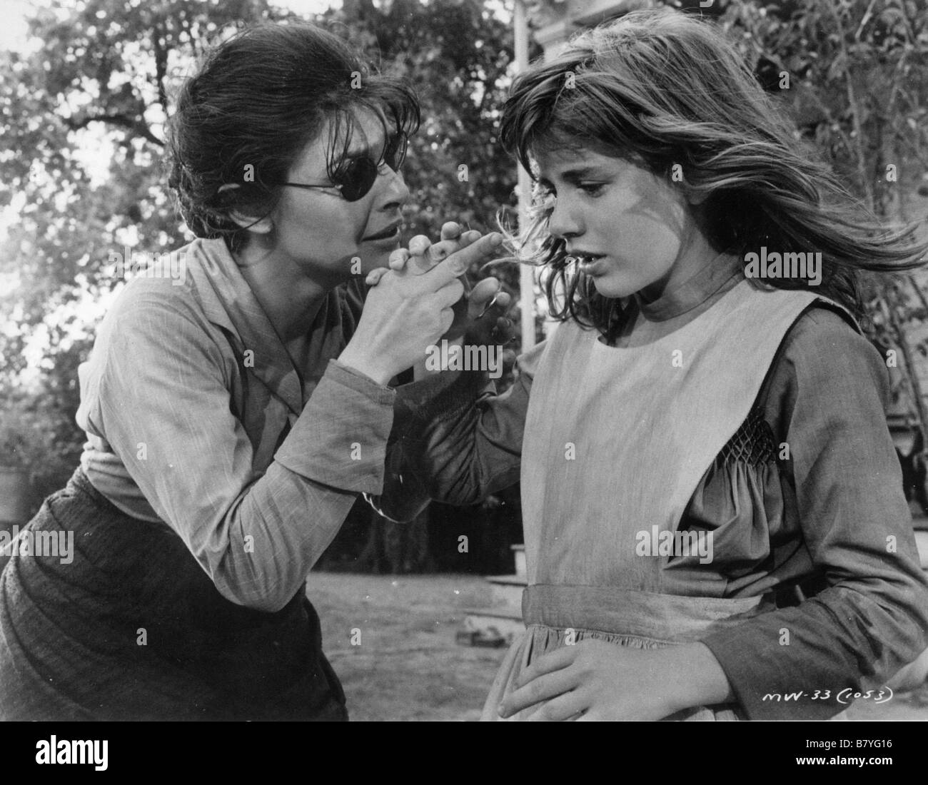 The Miracle Worker Year: 1962 USA Anne Bancroft , Patty Duke Director ...