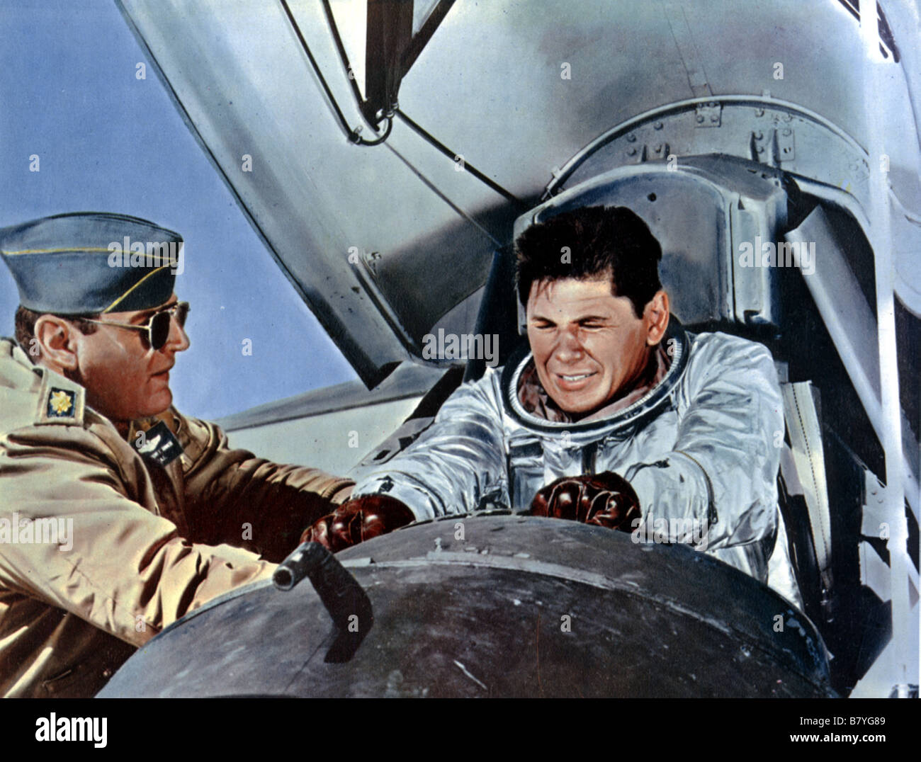 Avion piloté hi-res stock photography and images - Alamy