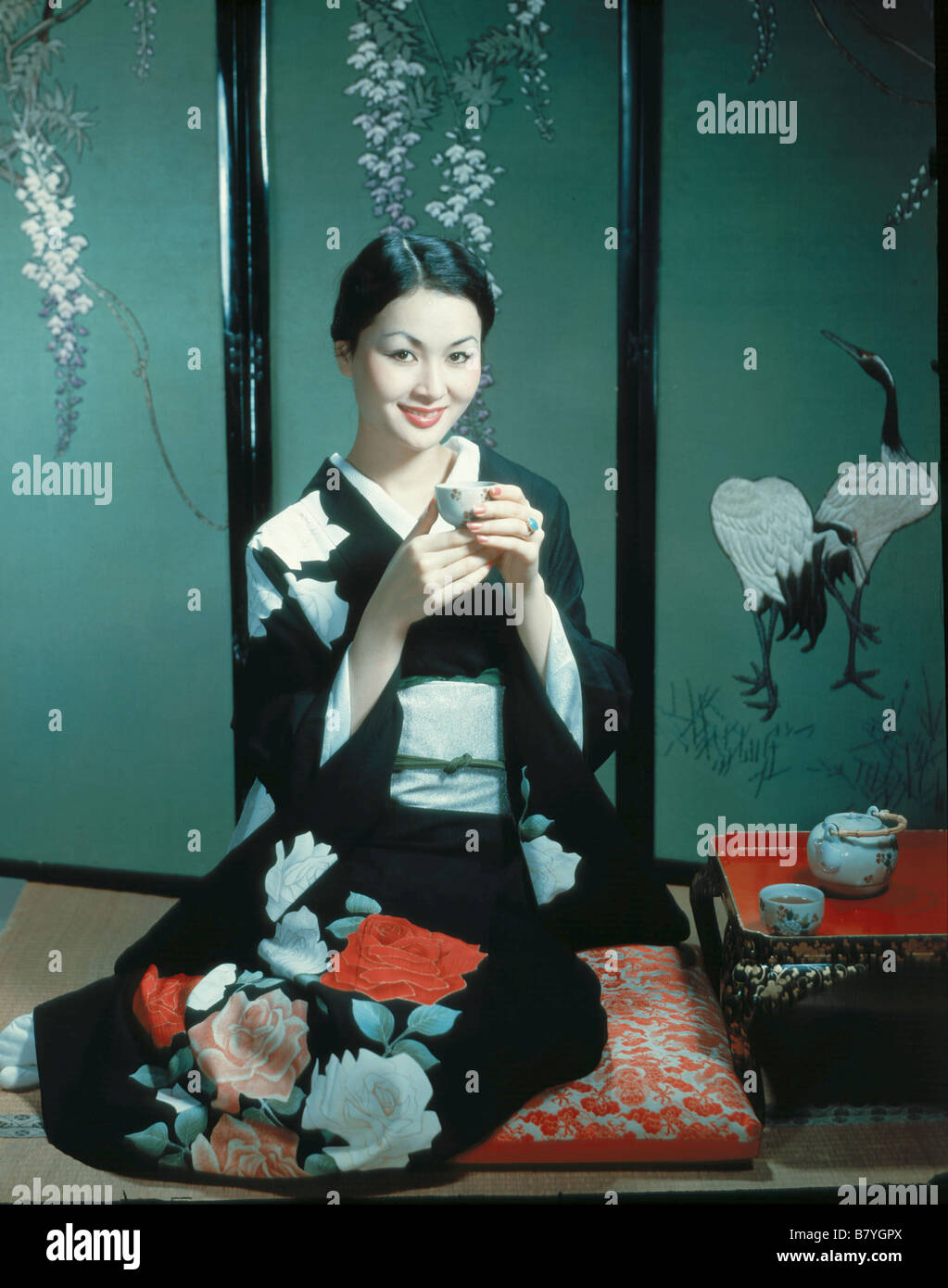 Cinema kimono hi-res stock photography and images - Alamy