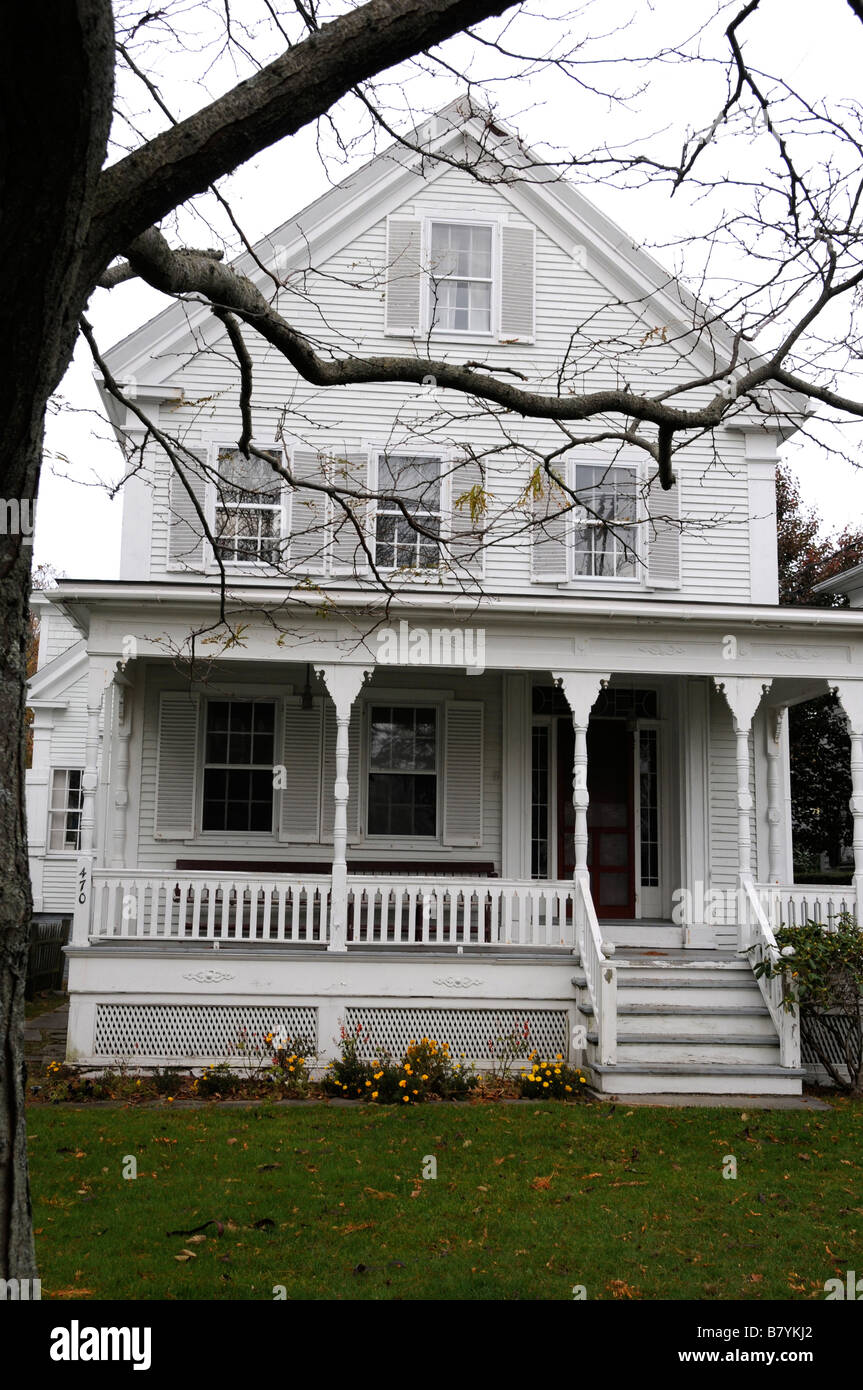 Typical new england hi-res stock photography and images - Alamy