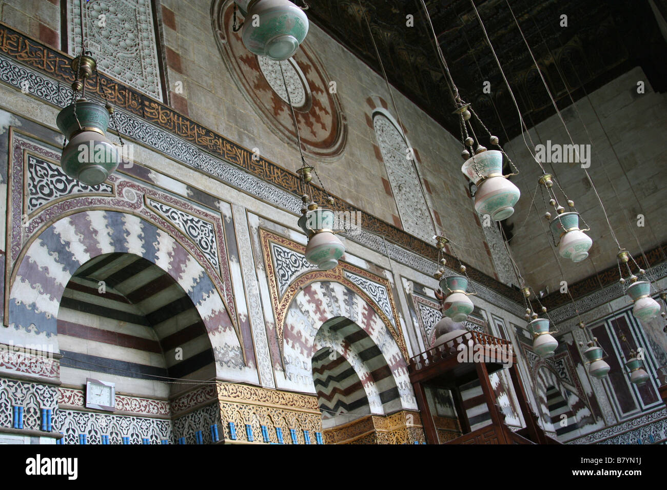 Egypt islam architecture lamps orna hi-res stock photography and images ...