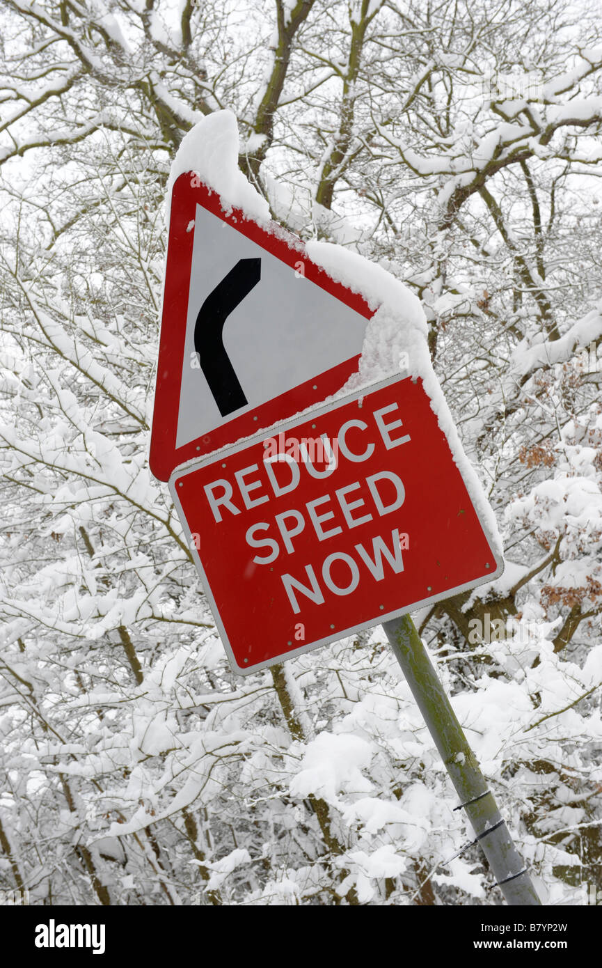 Speed reduction hi-res stock photography and images - Alamy