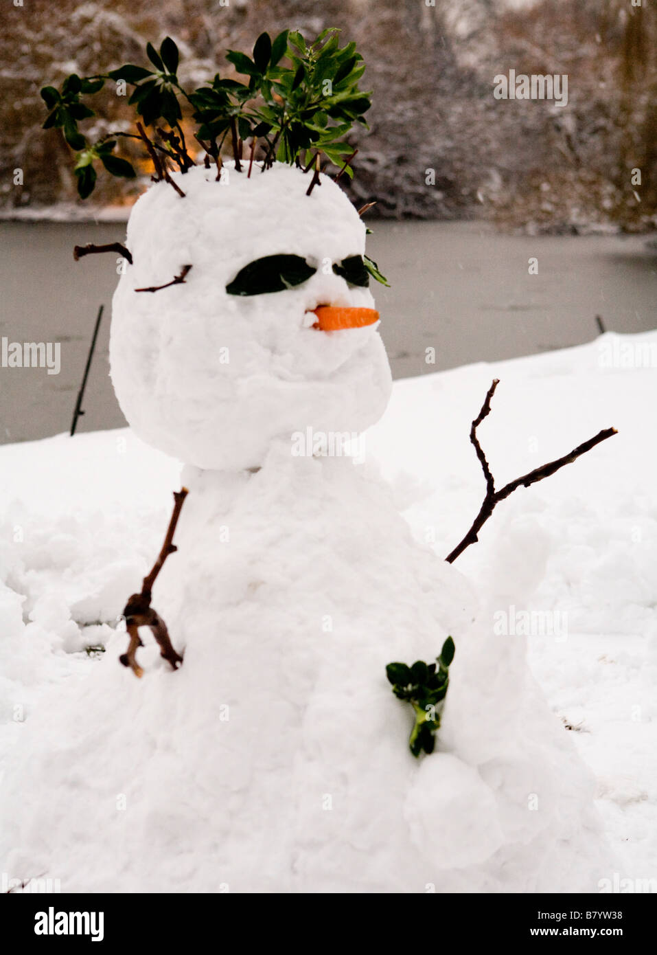Snowman In Saint James Park London UK Europe Stock Photo - Alamy