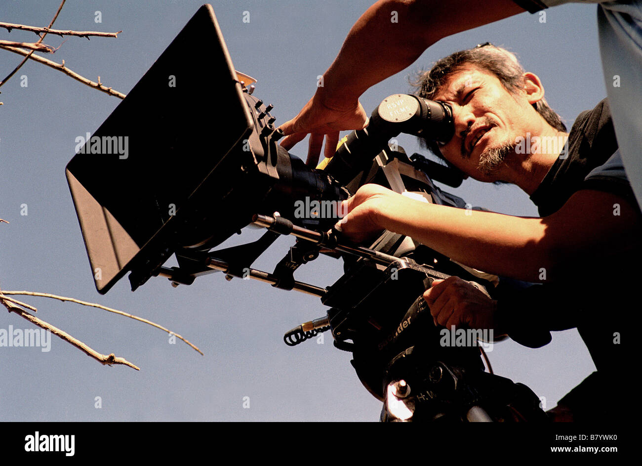 Director Tsui Hark on the set Seven swords Qi jian Year: 2005 - South ...