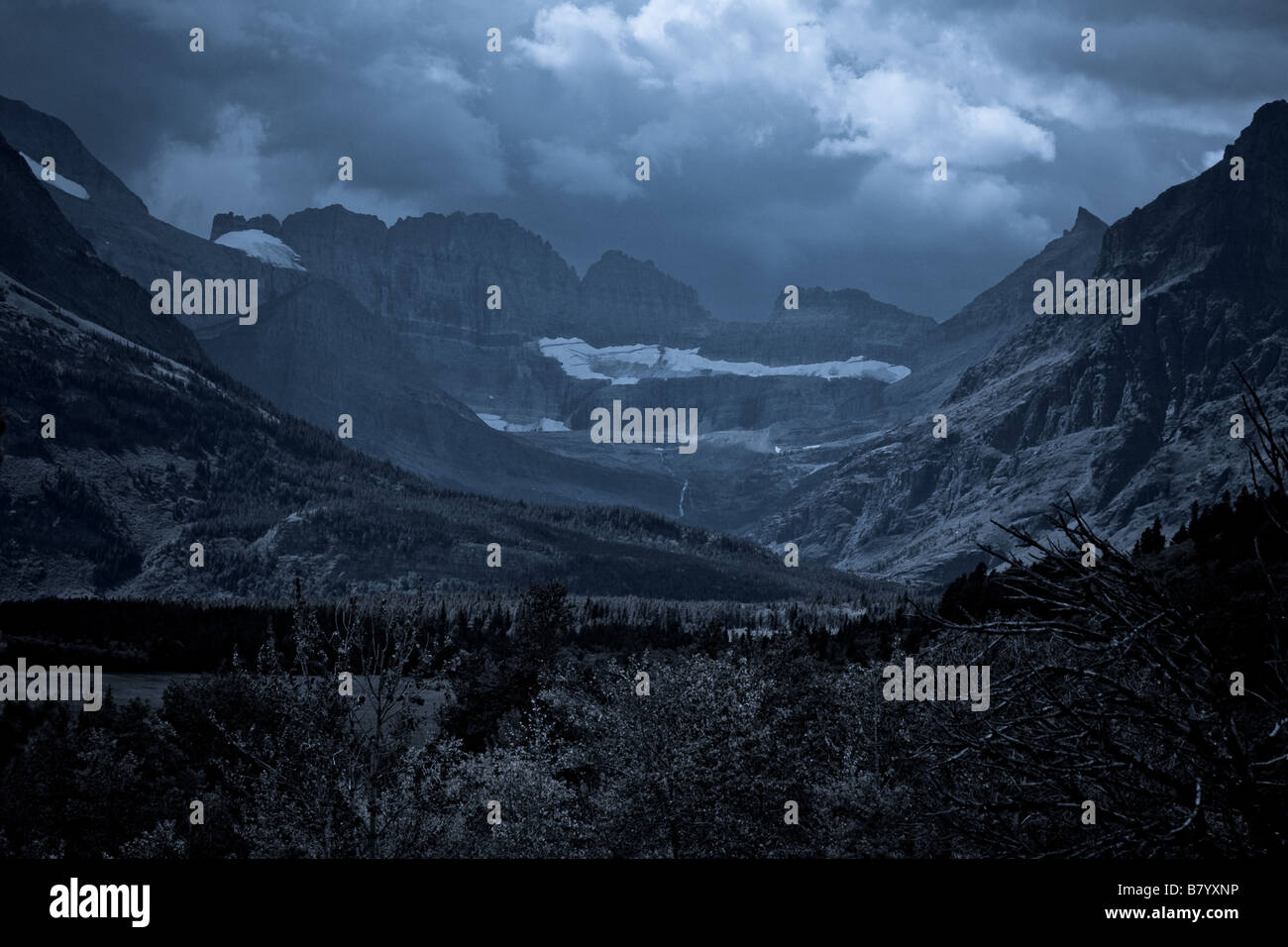 Many Glacier Valley at night Stock Photo - Alamy