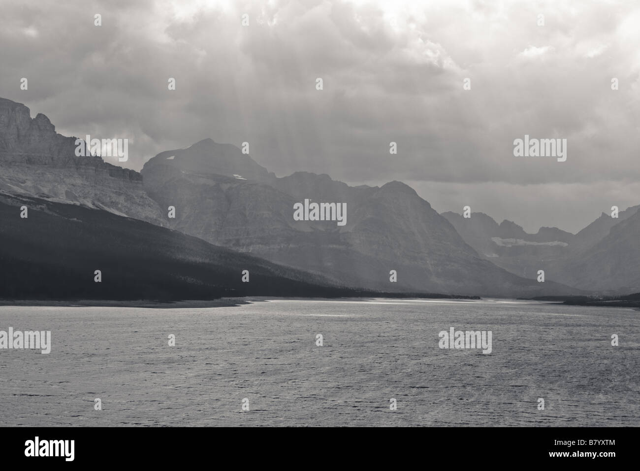 Sunlight beaming down hi-res stock photography and images - Alamy