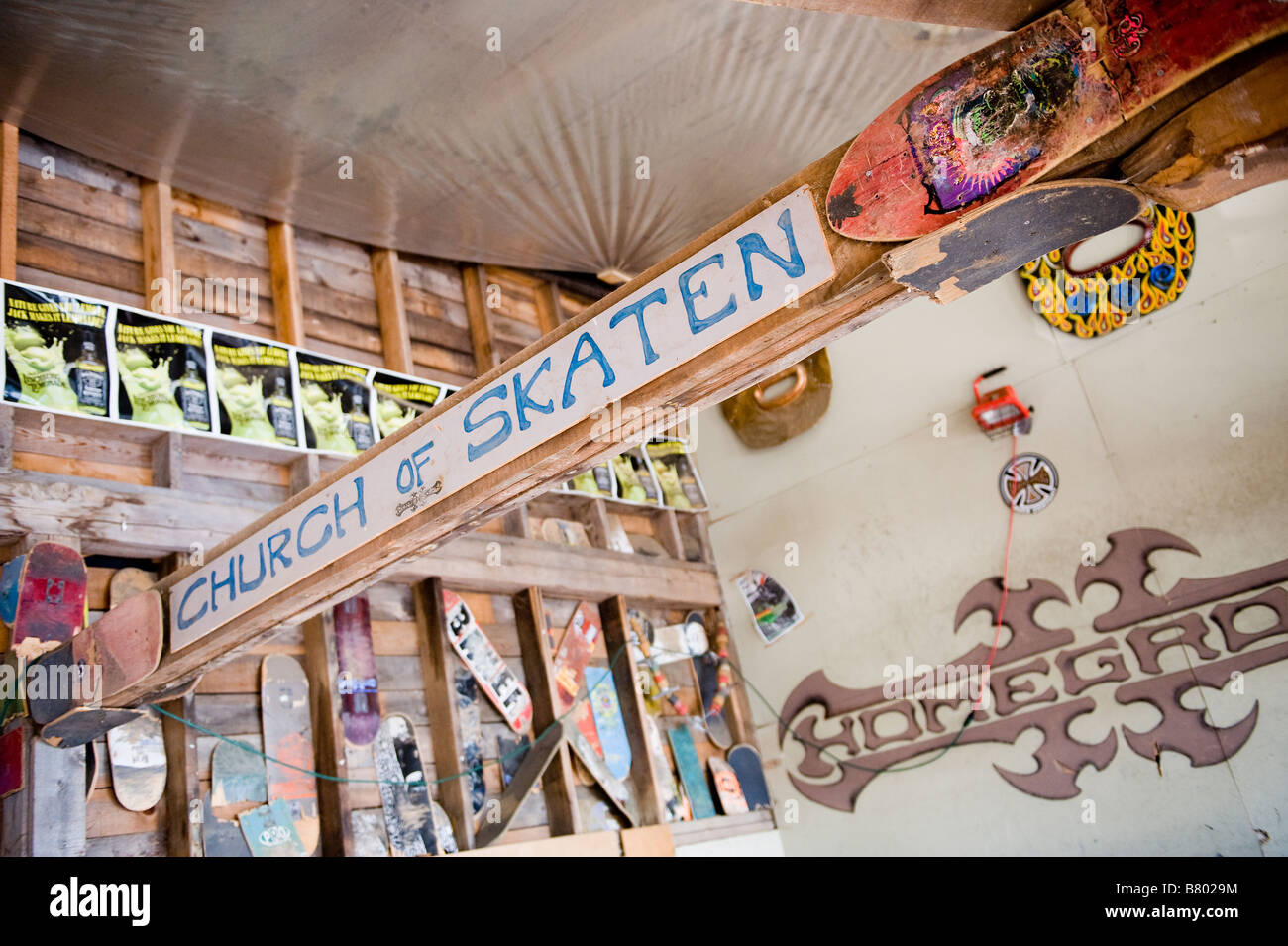 Skate shop hi-res stock photography and images - Alamy