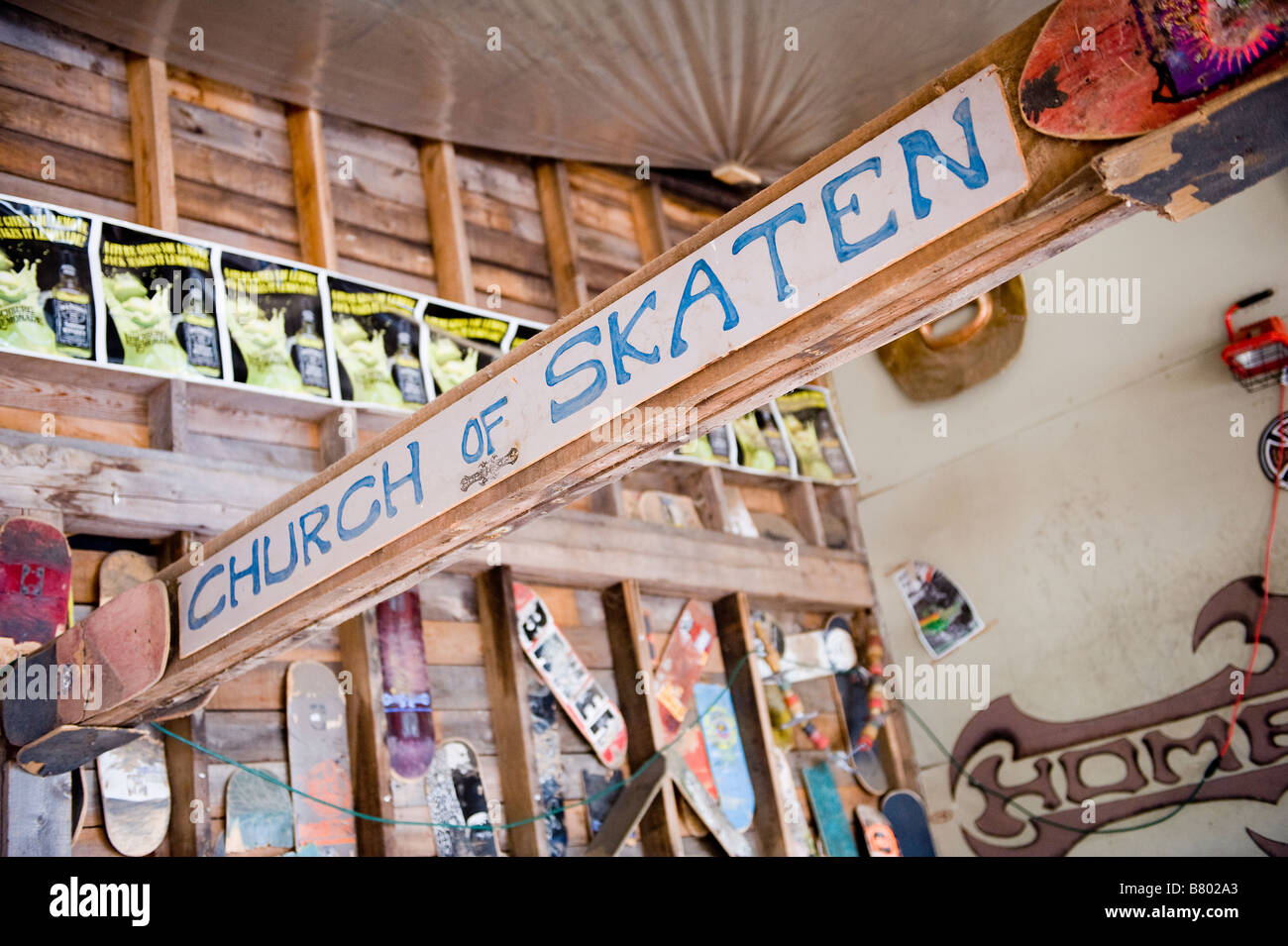 Skate shop hi-res stock photography and images - Alamy
