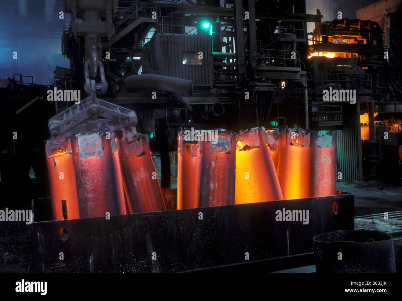 Steel foundry hi-res stock photography and images - Alamy
