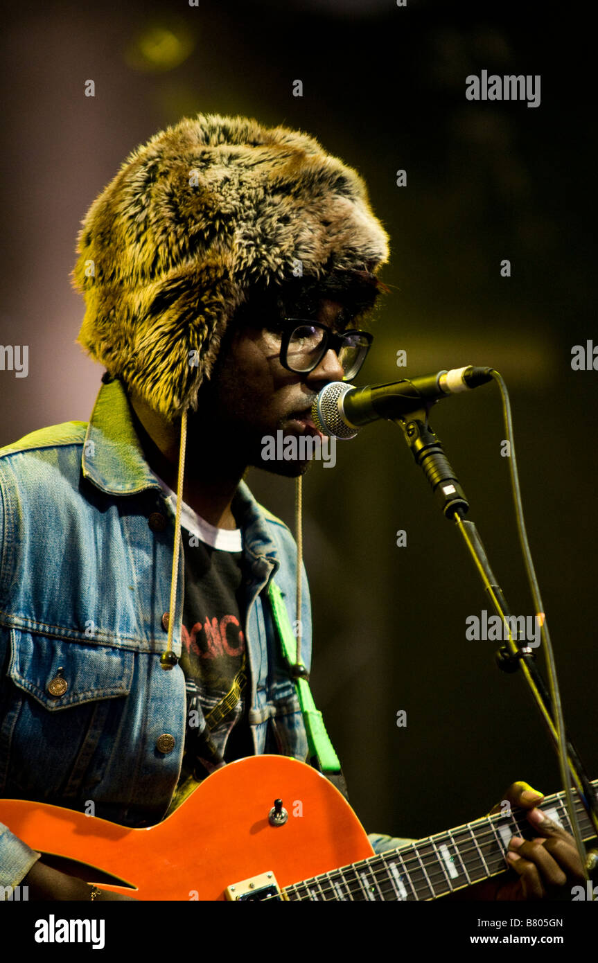 Devonte hynes singer hi-res stock photography and images - Alamy