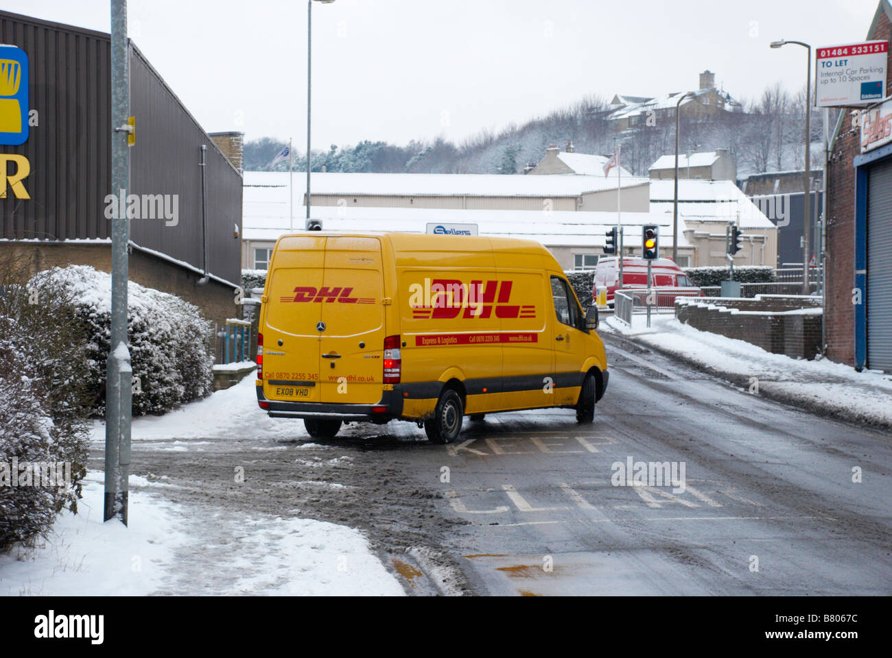 Dhl delivery van hi-res stock photography and images - Alamy