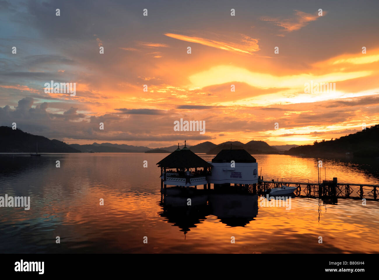 Sunset in Coron on the island of Palawan, Philippines Stock Photo - Alamy
