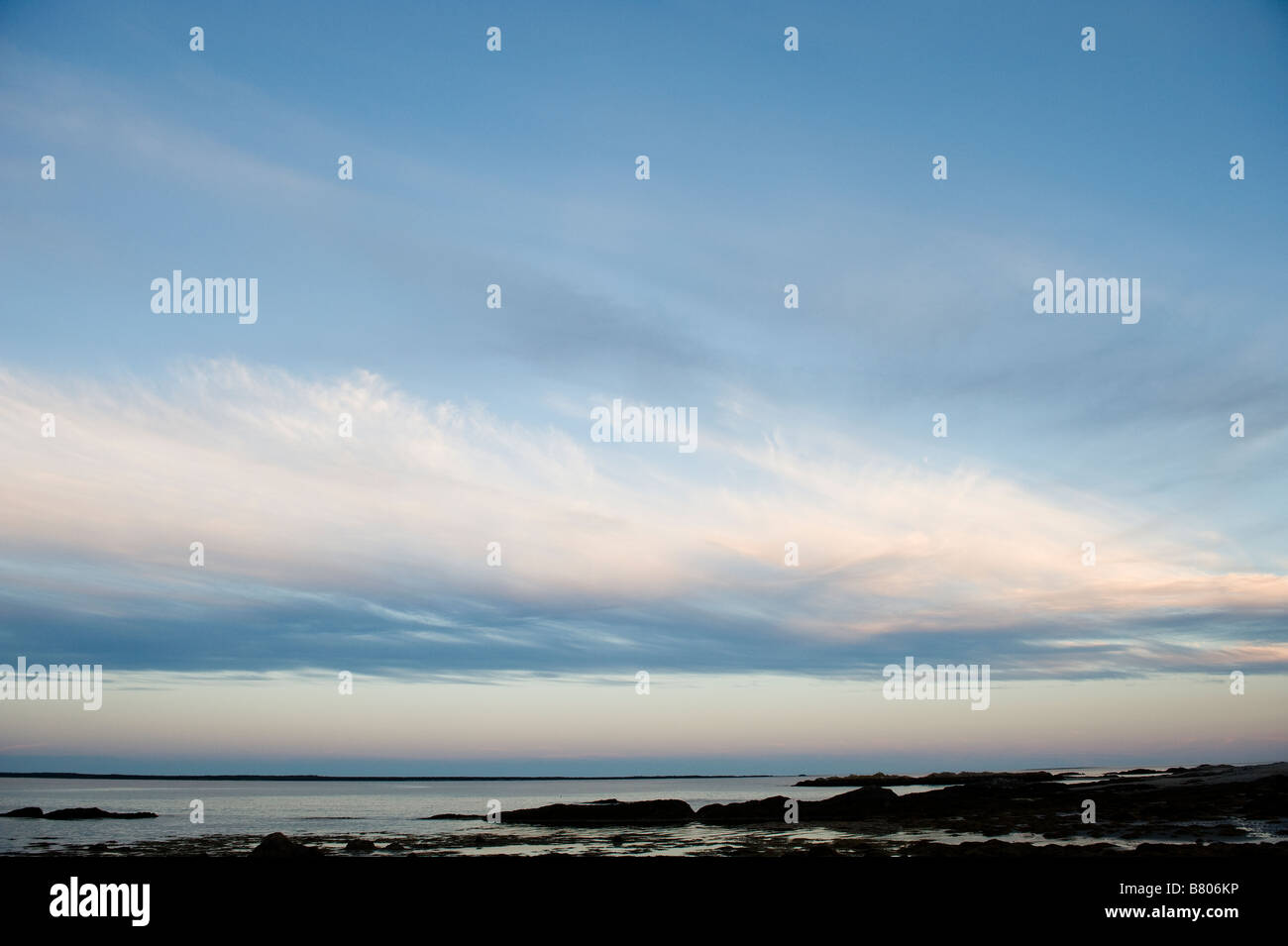 Beautiful pink sunset over ocean hi-res stock photography and images ...