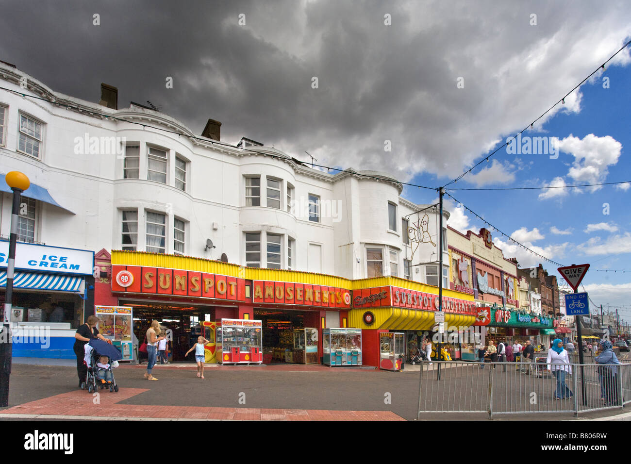 SUNSPOT AMUSEMENTS ARCADE ON THE SEAFRONT MARINE PARADE, AT SOUTHEND ON ...
