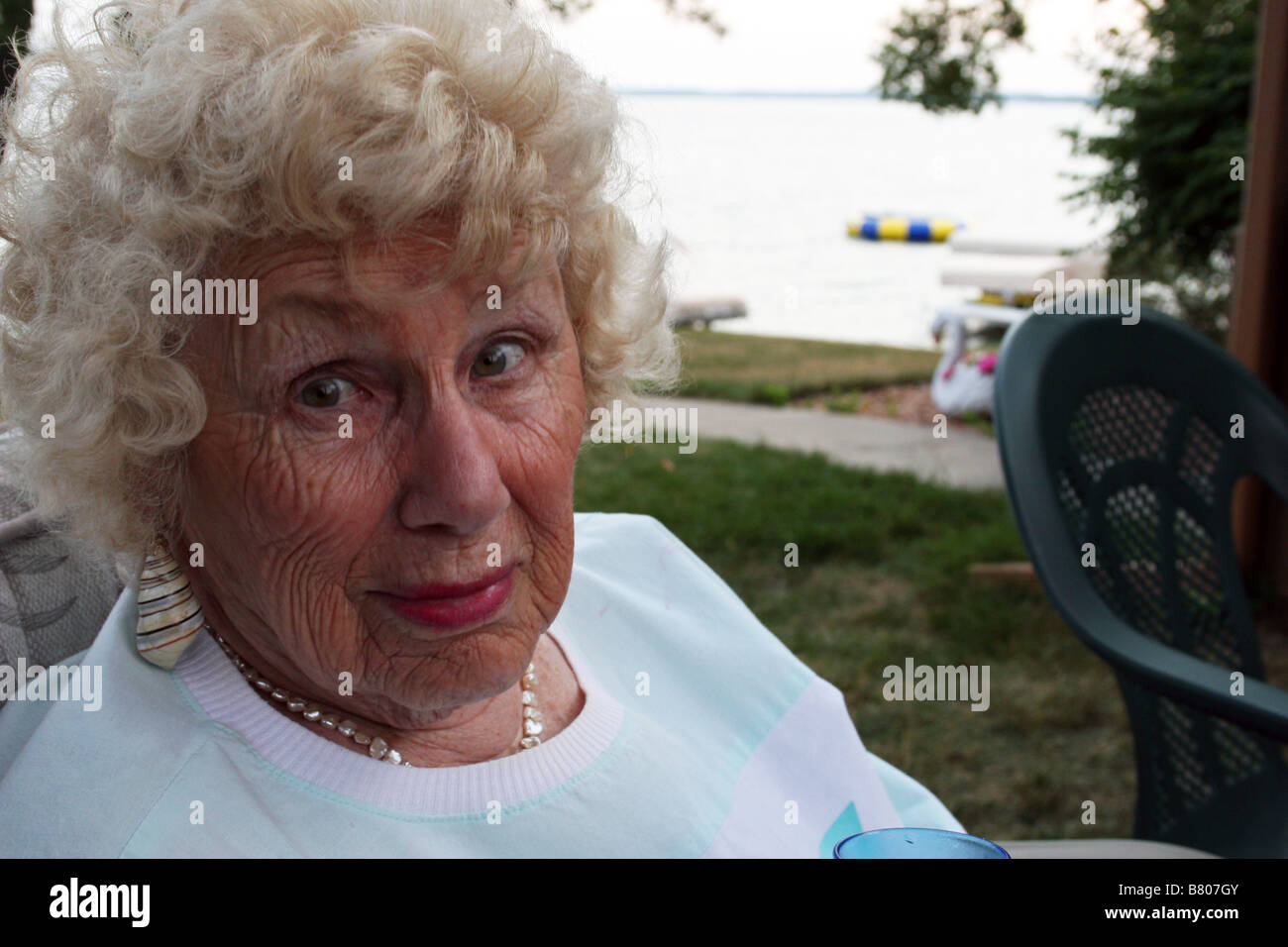 Shell lady hi-res stock photography and images - Alamy