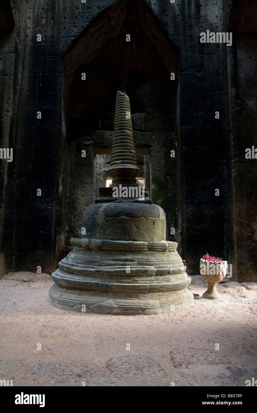 Angkor Wat, Cambodia, Angkor, Siem Reap, stupa, temple detail, interior ...