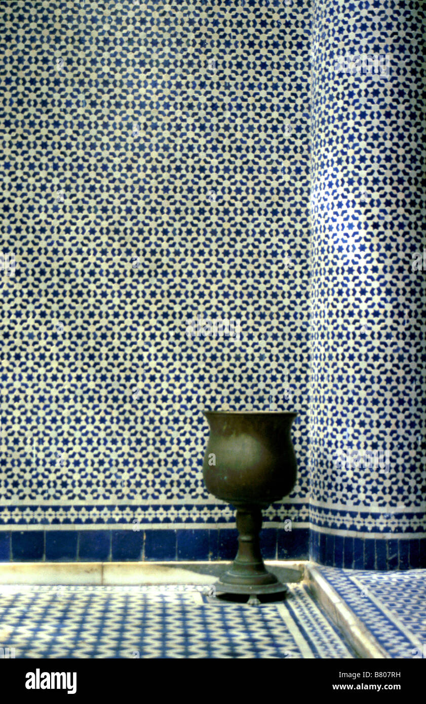 Zellige fes el bali tiles museum moroccan hi-res stock photography and ...