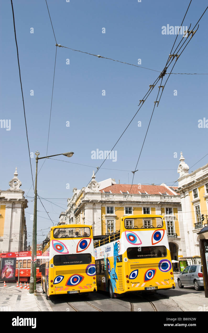 Portugal public busses hi-res stock photography and images - Alamy