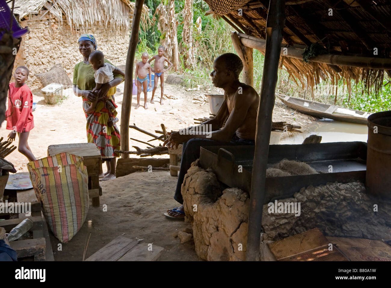 Shady shack hi-res stock photography and images - Alamy