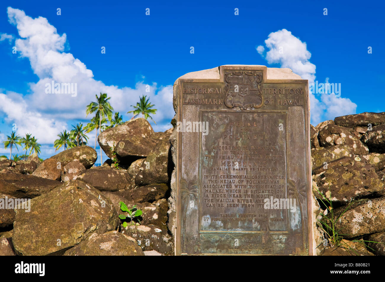Historical plaque at Poli ahu Heiau temple Wailua River State Park ...