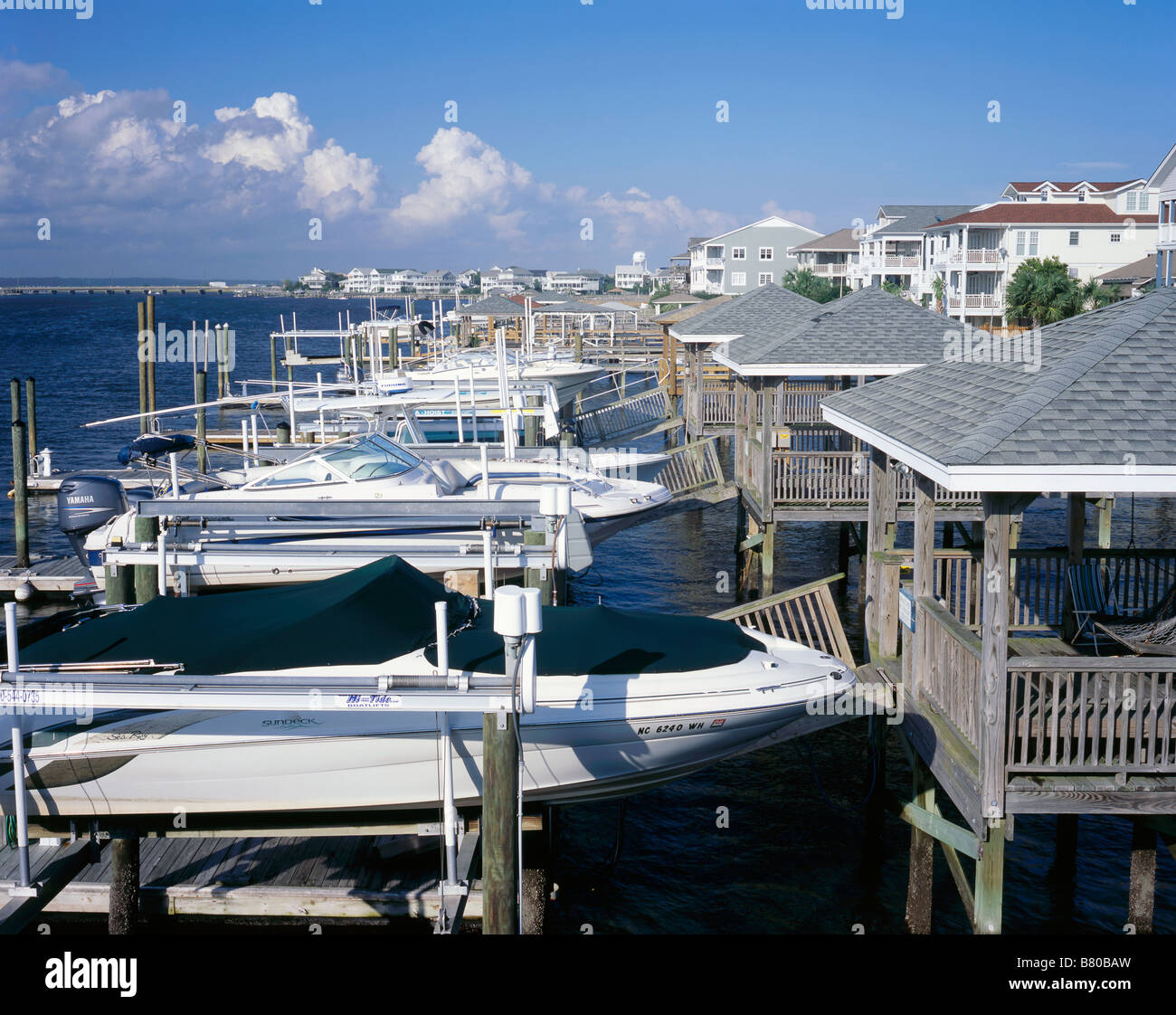 Private docks hi-res stock photography and images - Alamy