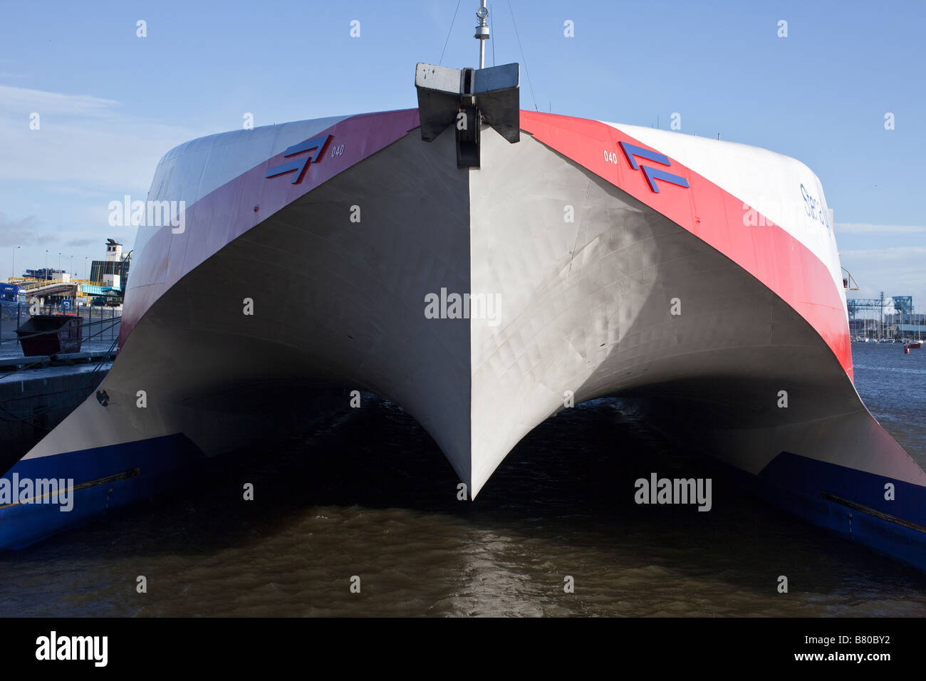 Stena Lynx III high speed catamaran car ferry at Dublin port Stock ...