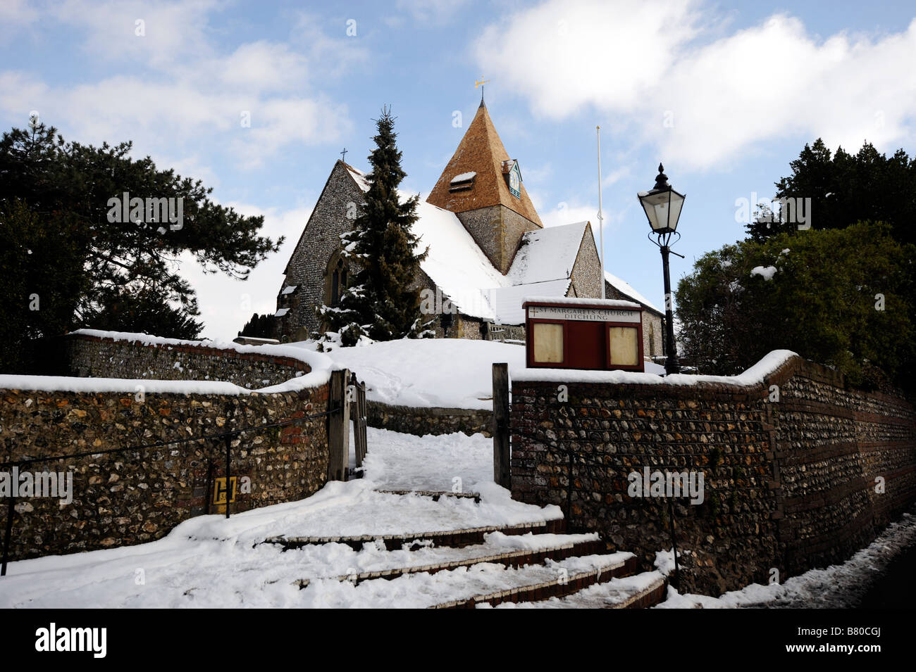 Snow around St Margaret's Church in Ditchling Sussex UK Stock Photo - Alamy