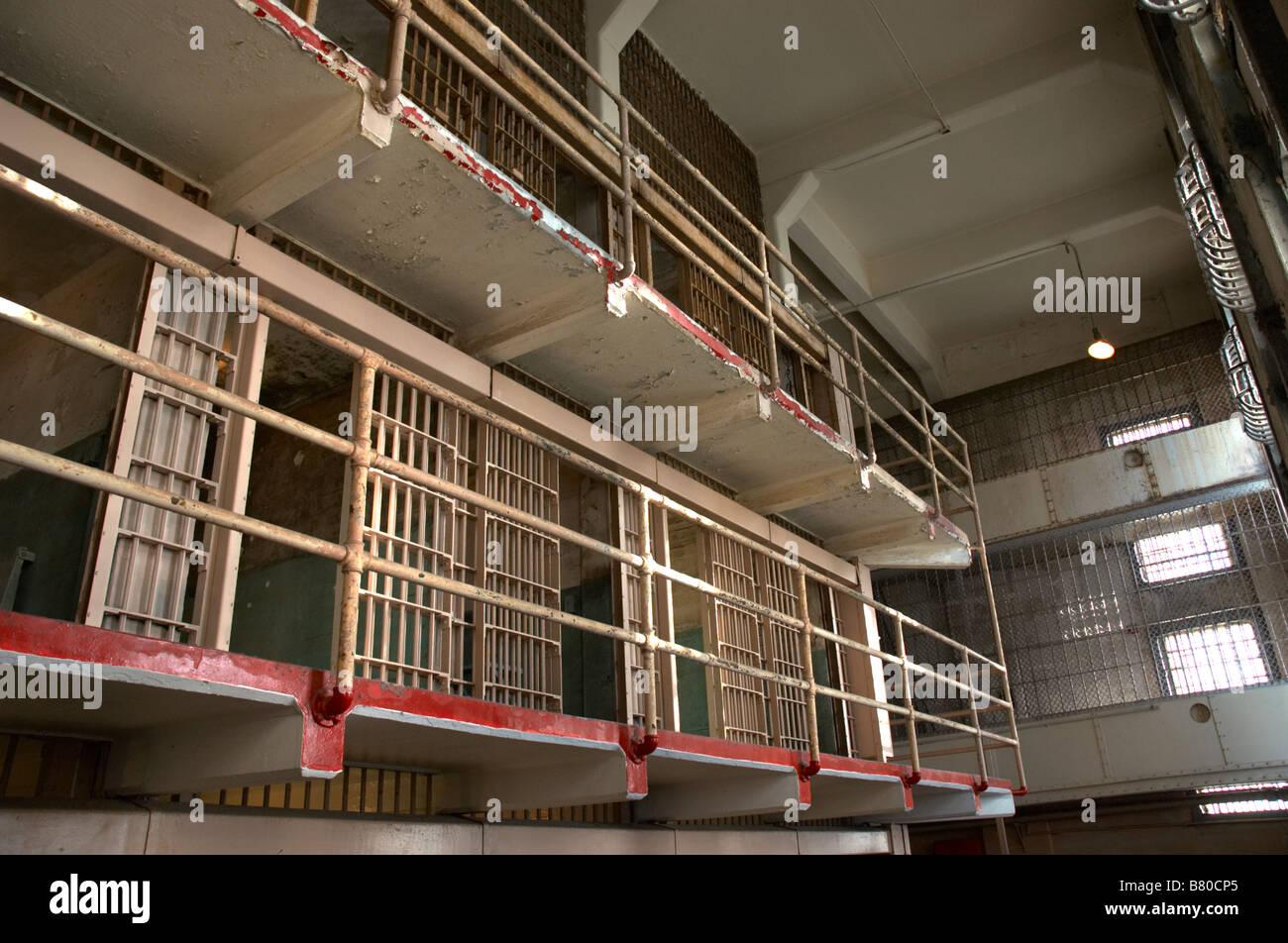 Cell view inside alcatraz prison hi-res stock photography and images ...