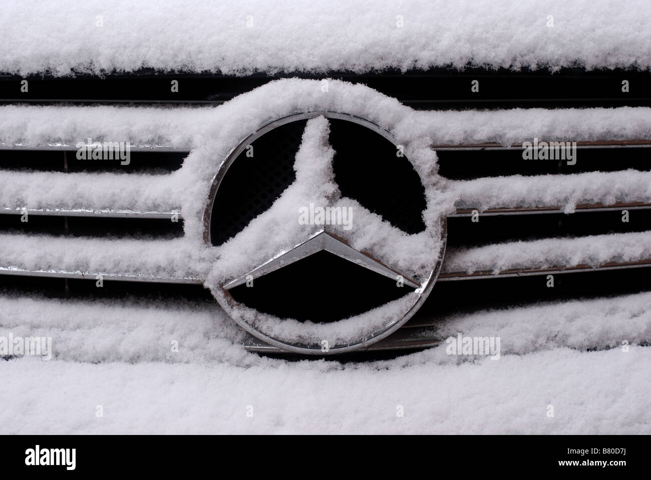 Car badges logos hi-res stock photography and images - Alamy