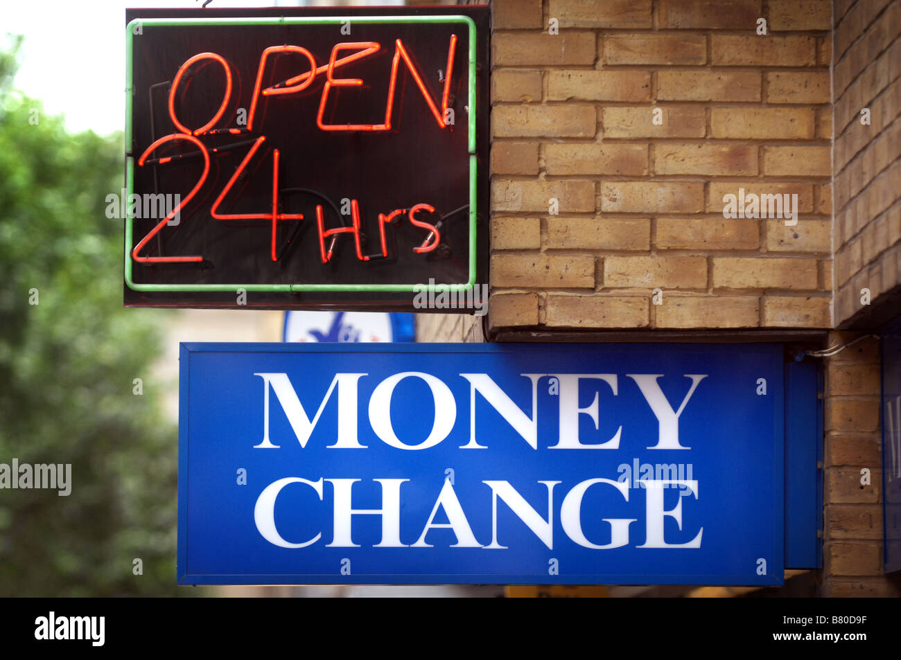 Money Change sign Stock Photo - Alamy
