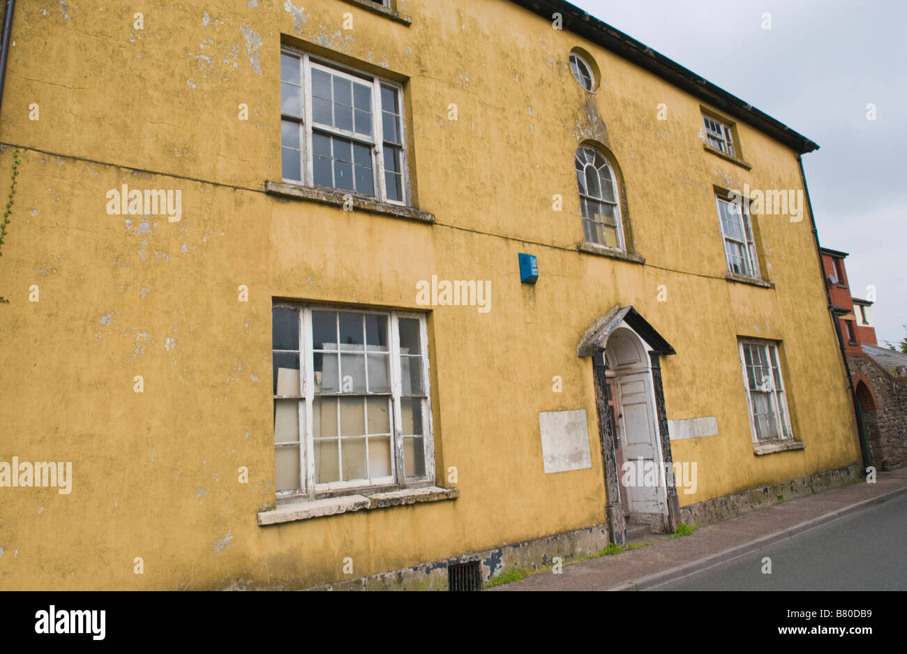 Large run down detached house in rural town of Usk Monmouthshire South ...
