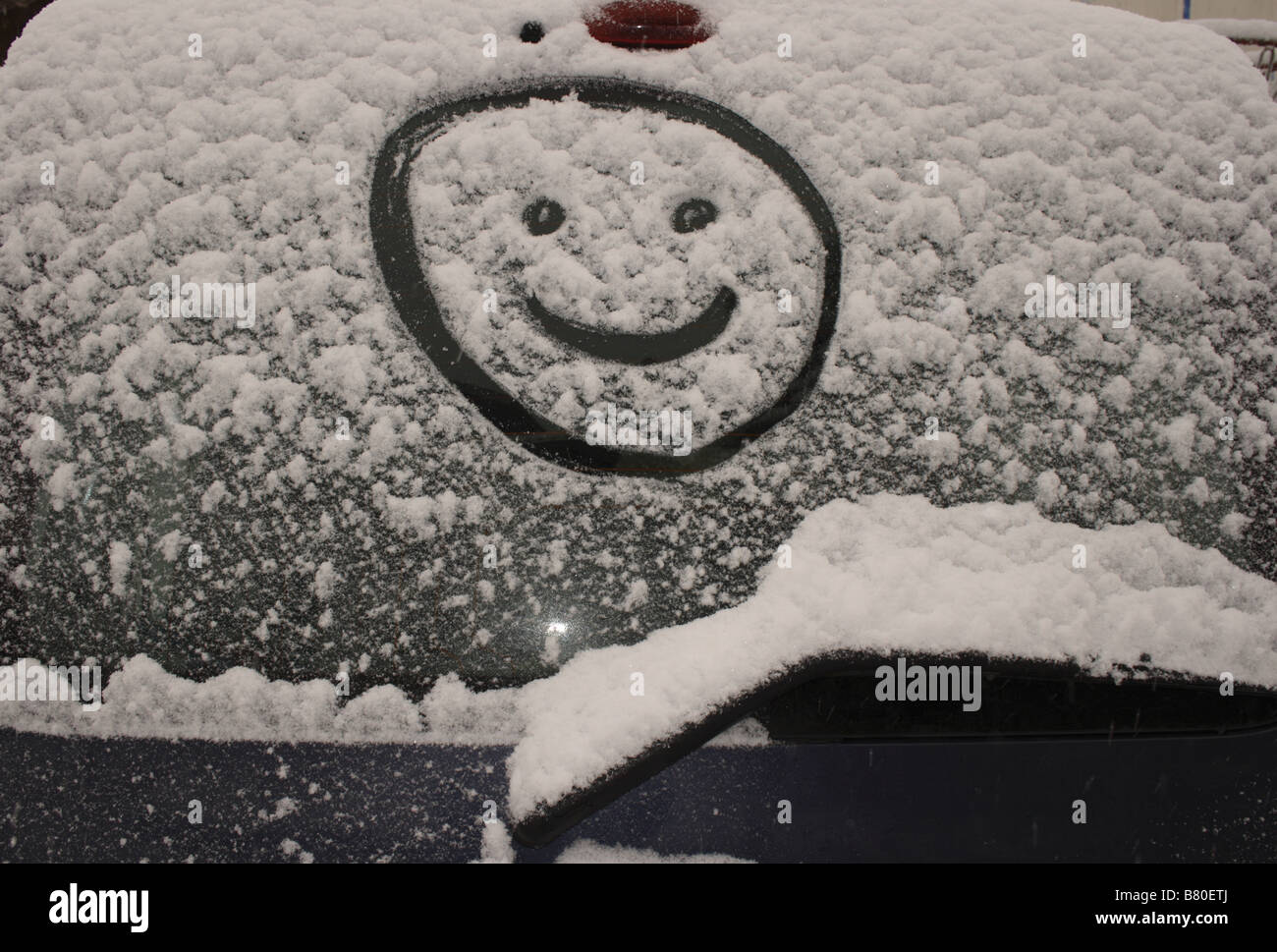 Smiley face on car window hi-res stock photography and images - Alamy