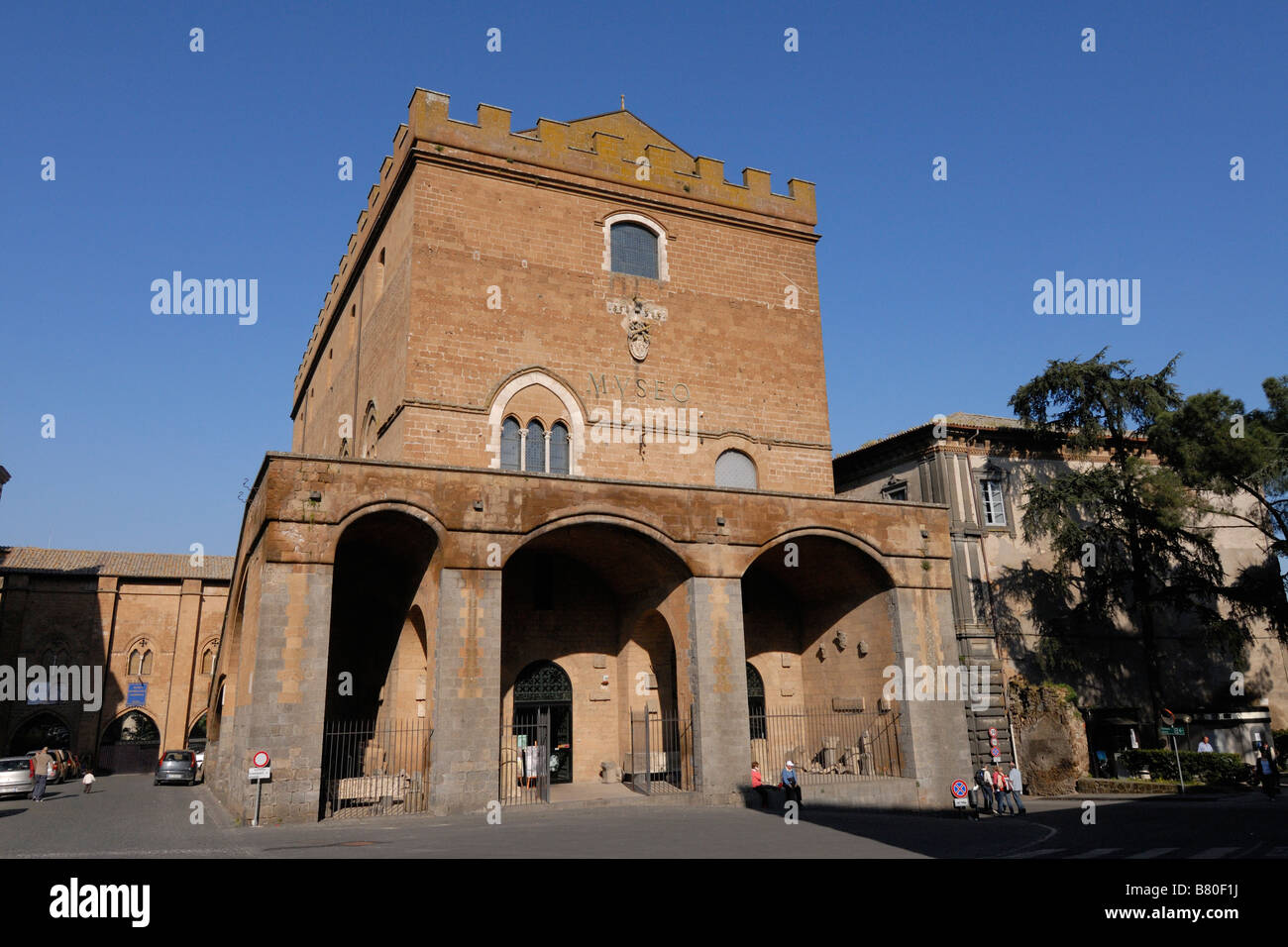 Orvieto Umbria Italy Museo dell' Opera del Duomo on Piazza del Duomo Stock Photo - Alamy