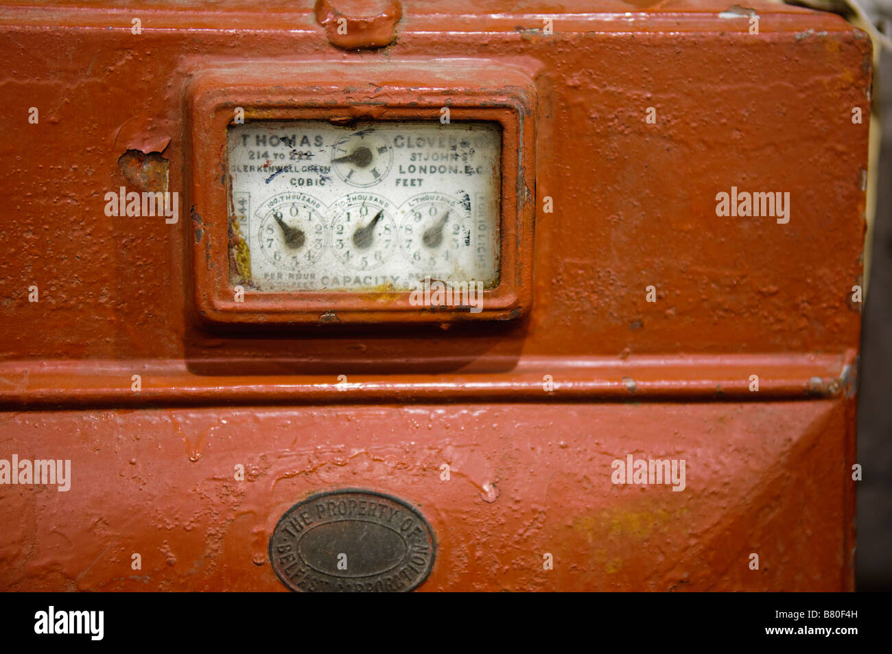 Old gas meter hi-res stock photography and images - Alamy