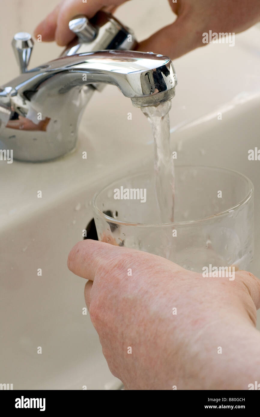 Water gushing tap hi-res stock photography and images - Alamy