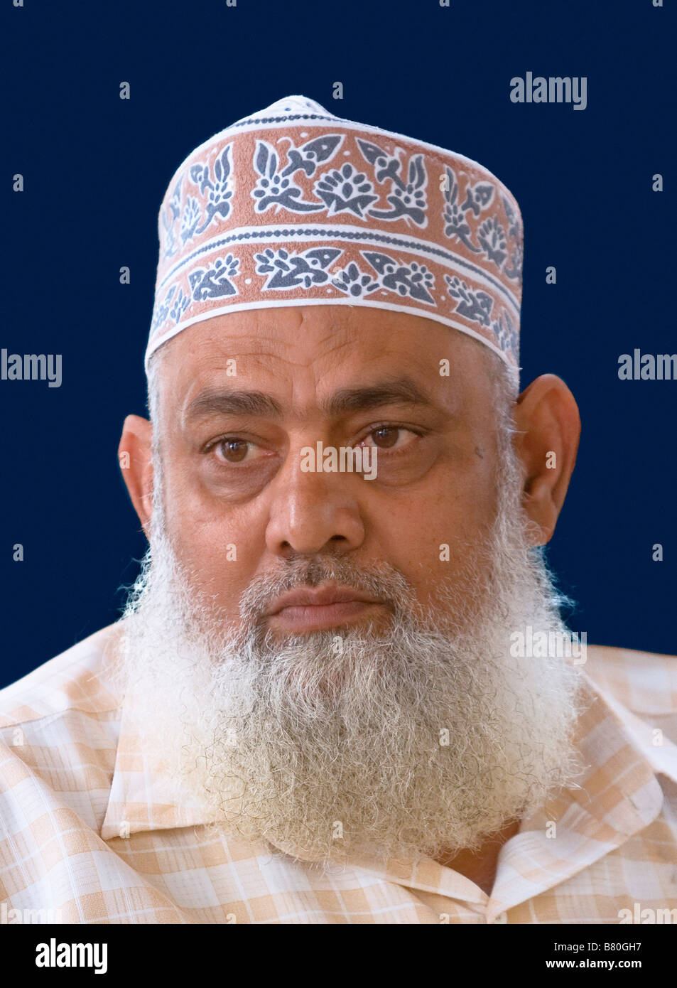 Muslim man beard hi-res stock photography and images - Alamy