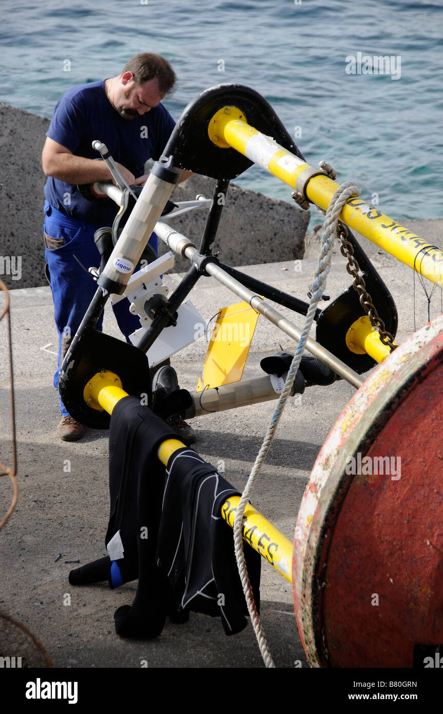 Navigational buoy maintenance hi-res stock photography and images - Alamy
