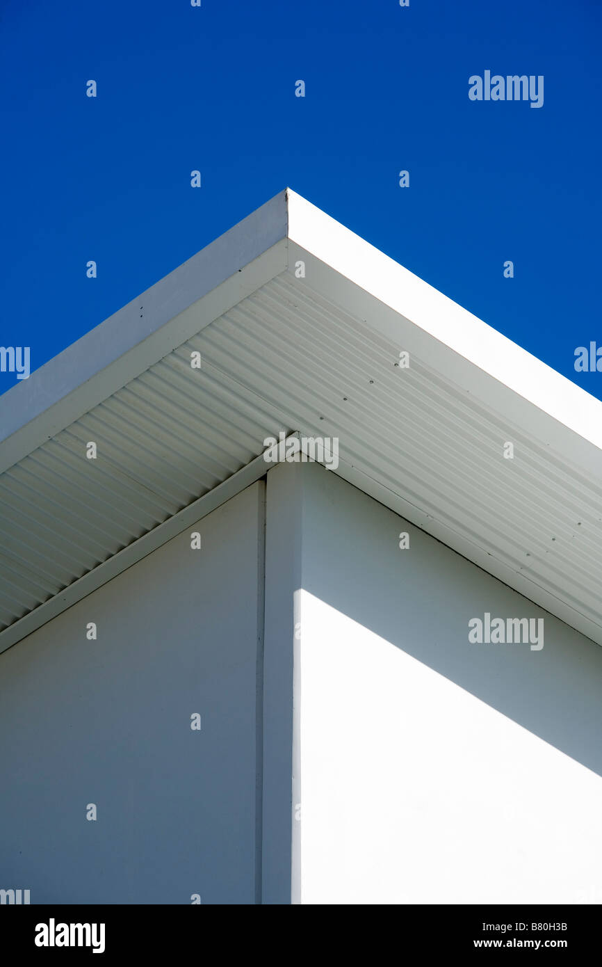 Roof corner detail hi-res stock photography and images - Alamy