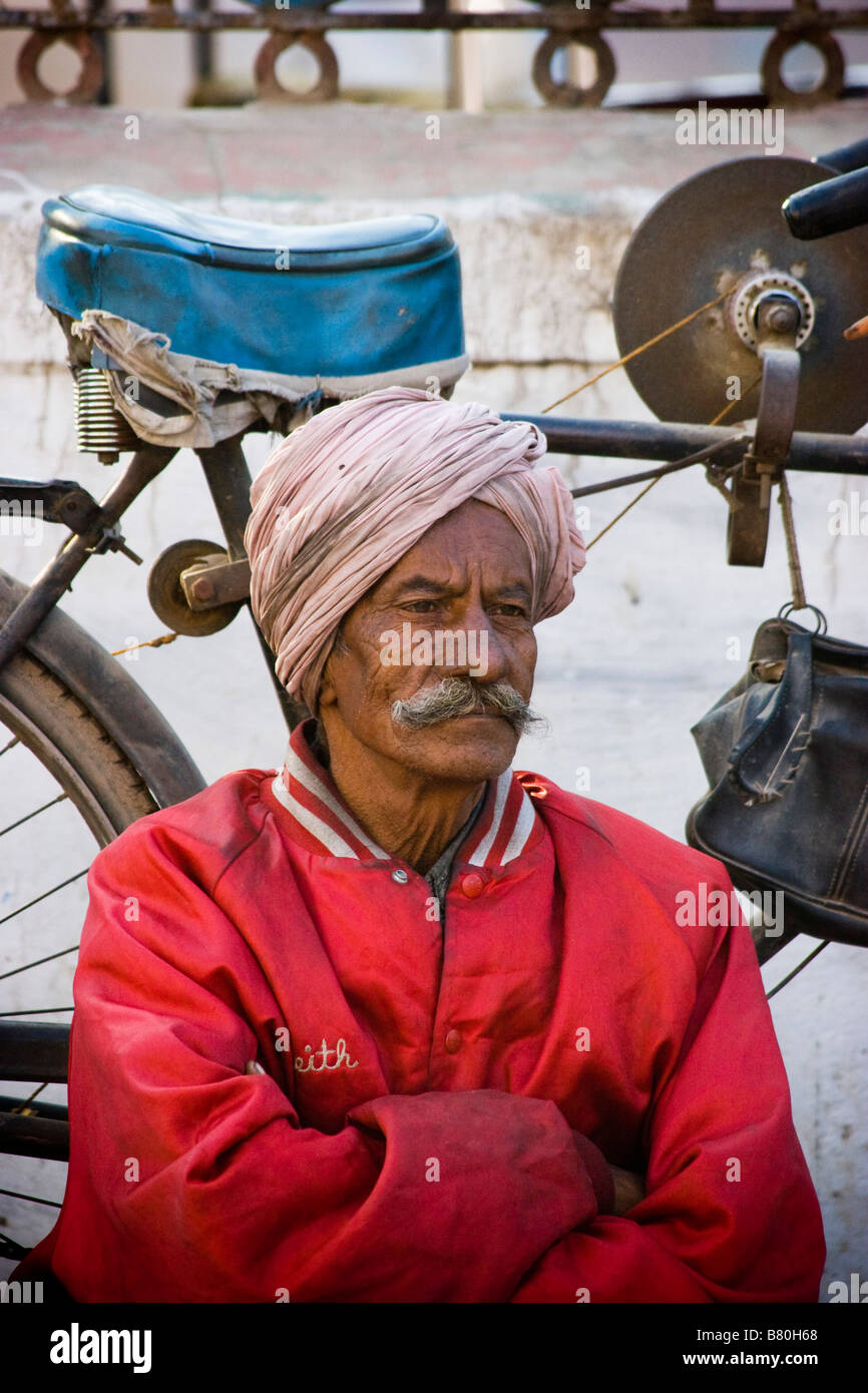 Old mature aged indian male hi-res stock photography and images - Alamy