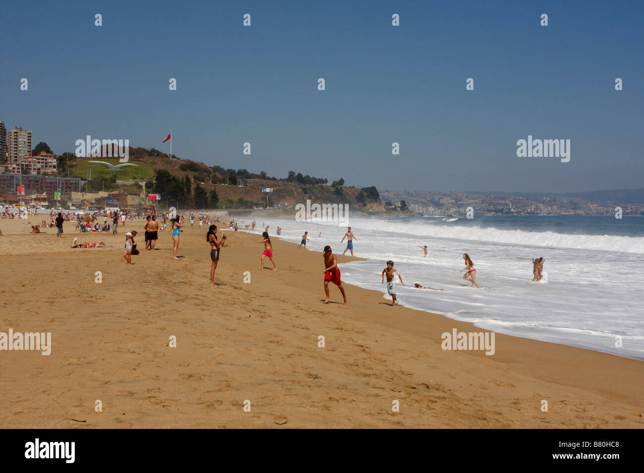 Vina del mar beach hi-res stock photography and images - Alamy