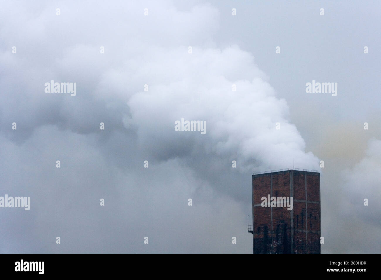 Pollution chimney environment hi-res stock photography and images - Alamy