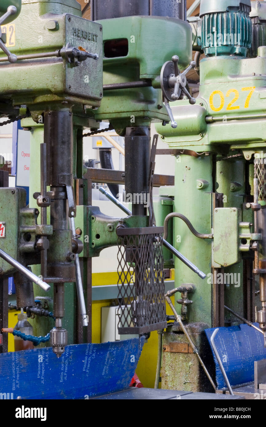 Pillar drill hi-res stock photography and images - Alamy