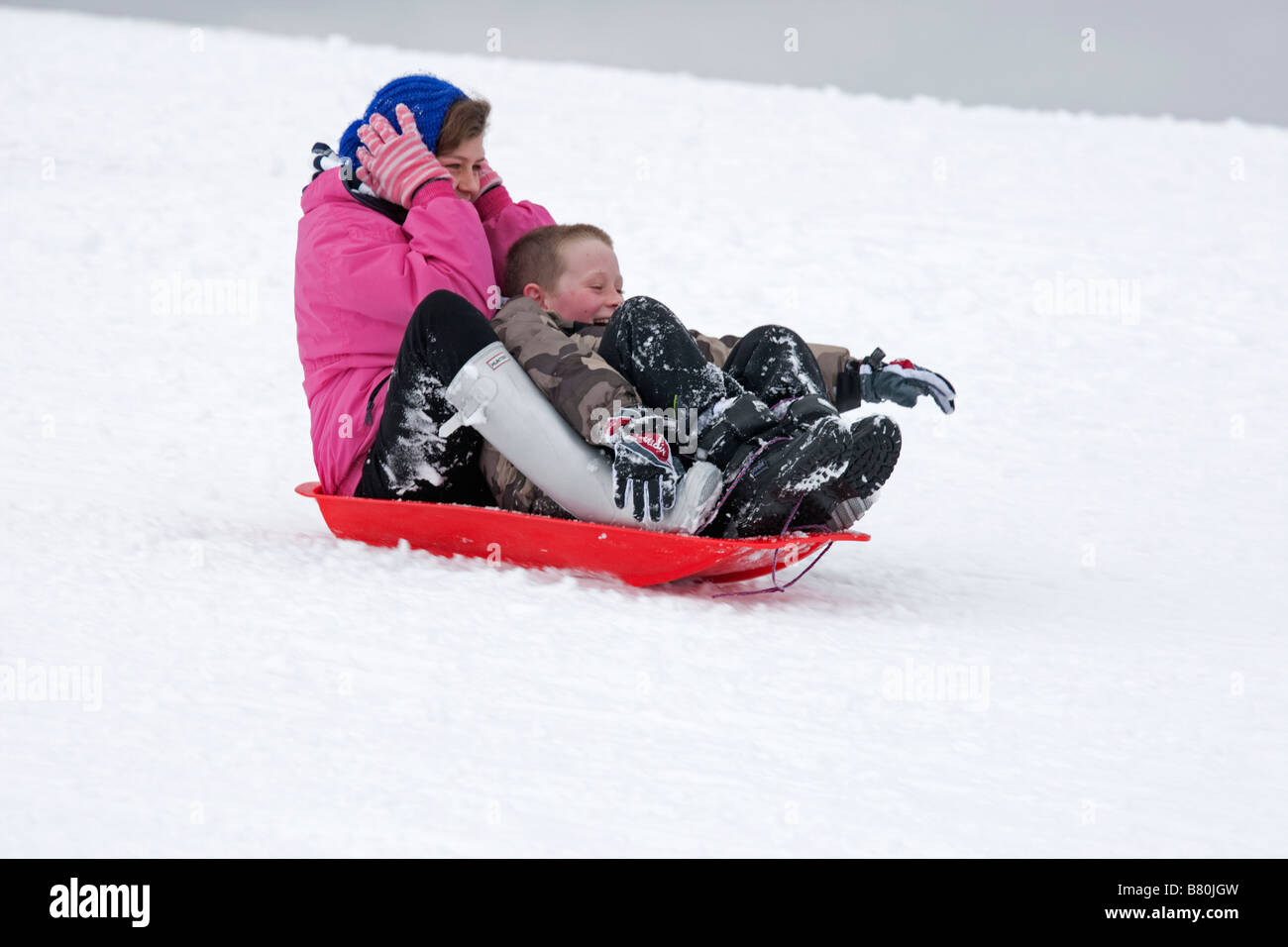 Sledging uk hi-res stock photography and images - Alamy