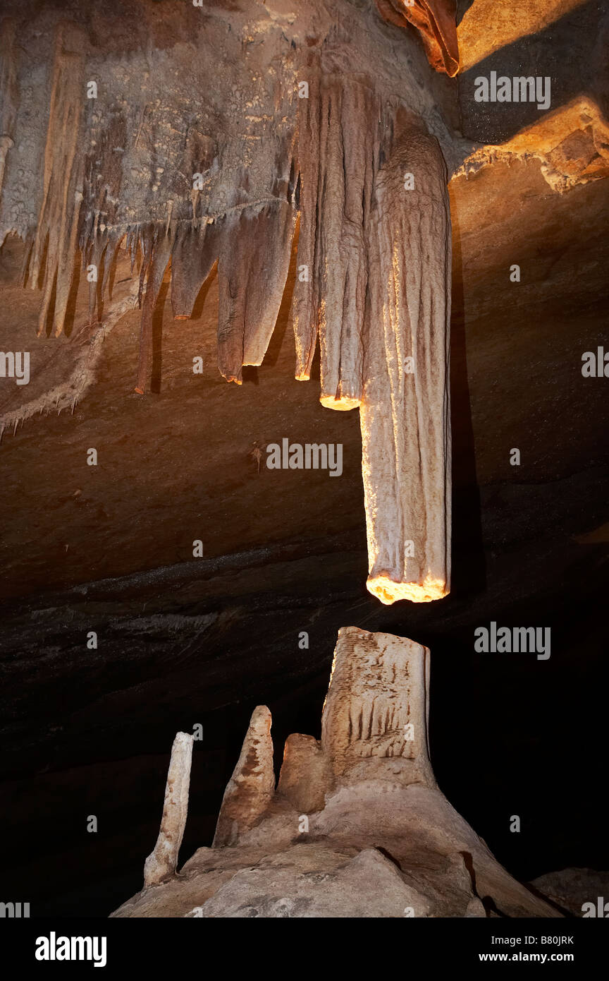 Stalagmites and Stalactites Lucas Cave Jenolan Caves Blue Mountains New ...