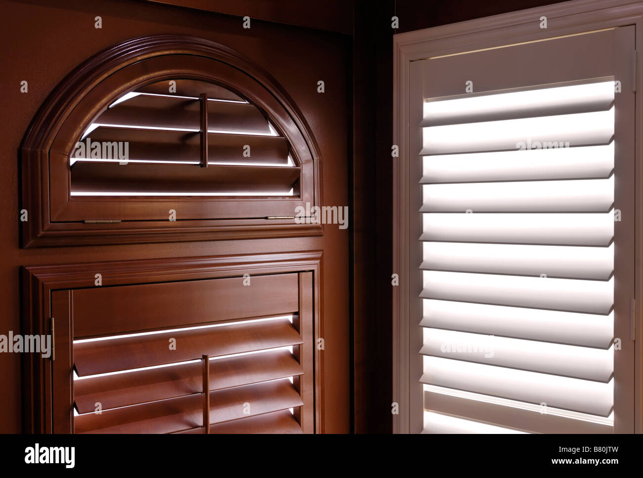Shuttered shutters shutter hi-res stock photography and images - Alamy
