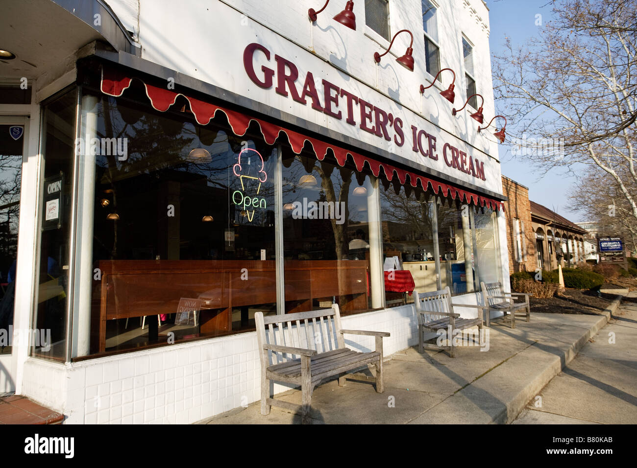 Graeter's ice cream hi-res stock photography and images - Alamy