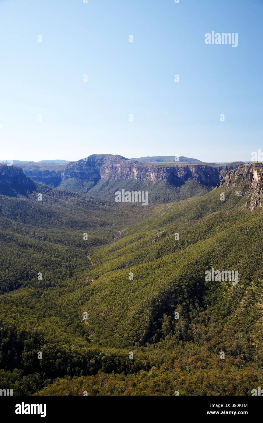 Grose Valley viewed from Evans Lookout near Blackheath Blue Mountains ...