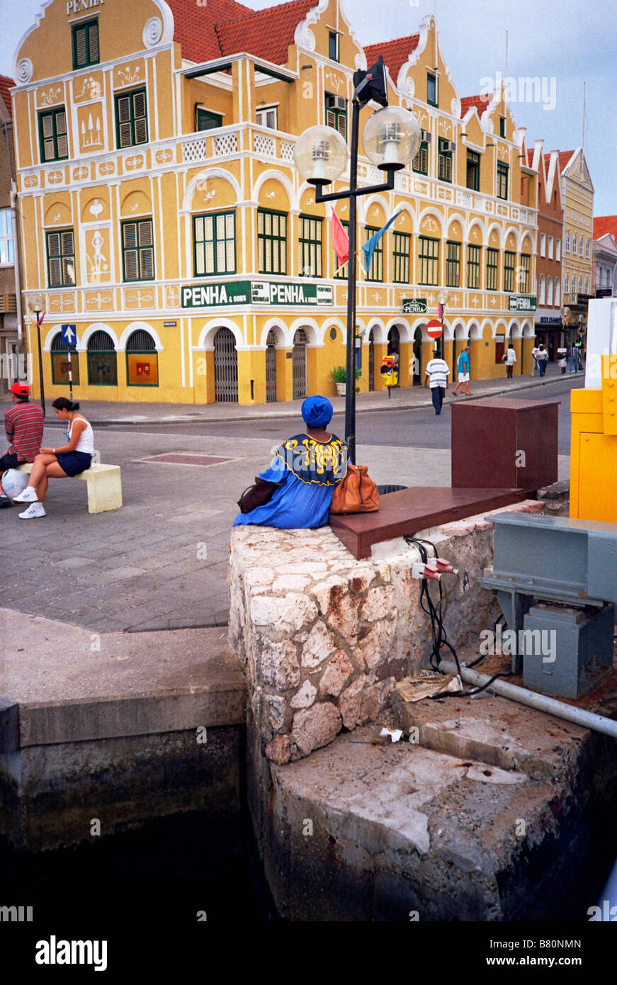 Traditional curacao woman hi-res stock photography and images - Alamy