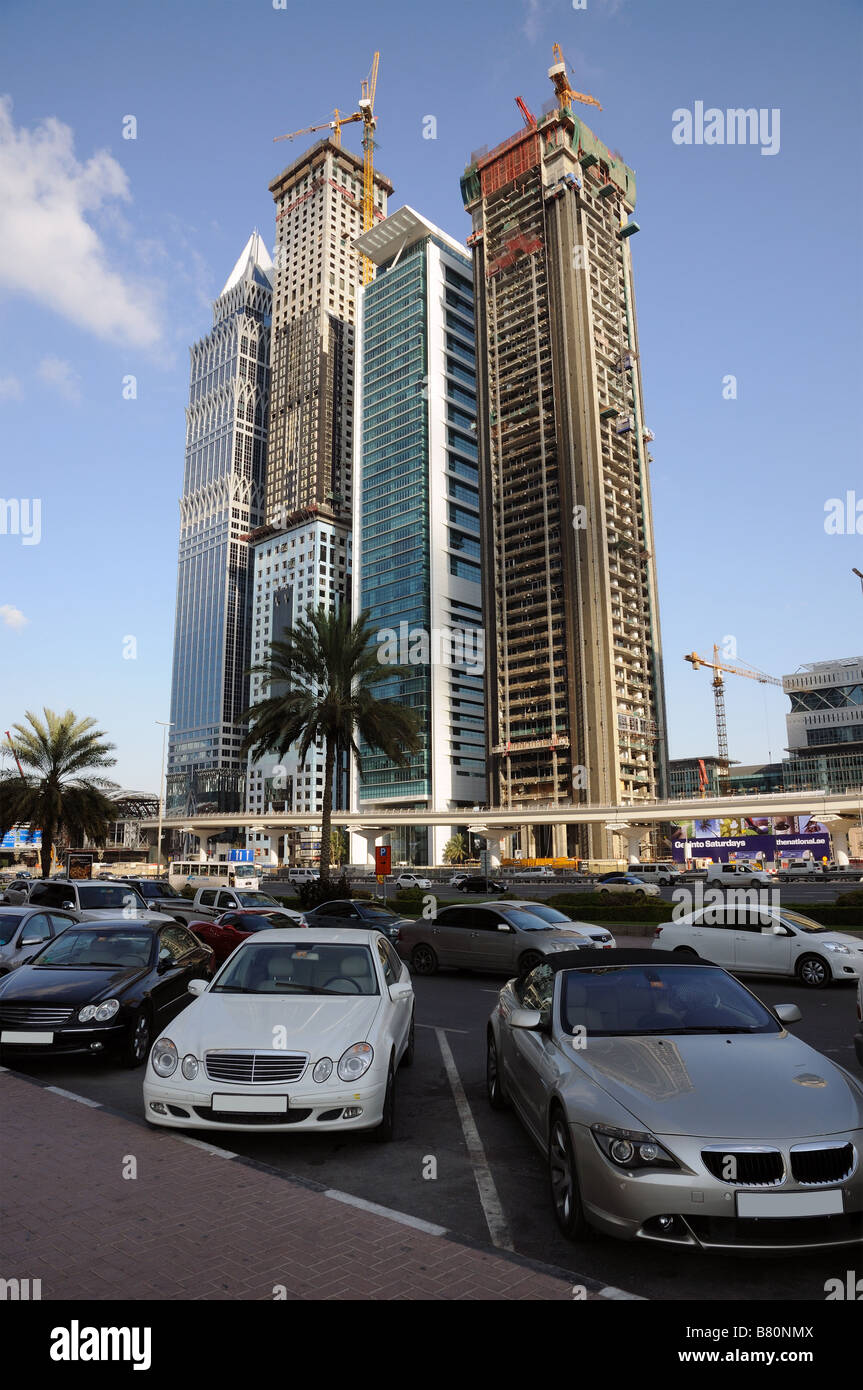 Dubai luxury cars hi-res stock photography and images - Alamy